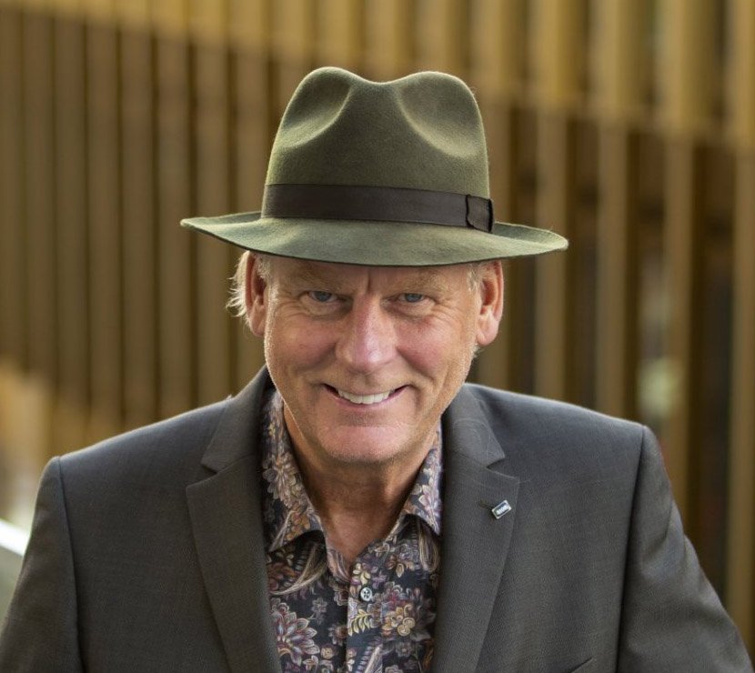 Klukkustrengir og mildin í kliði prjónanna | akureyri.net