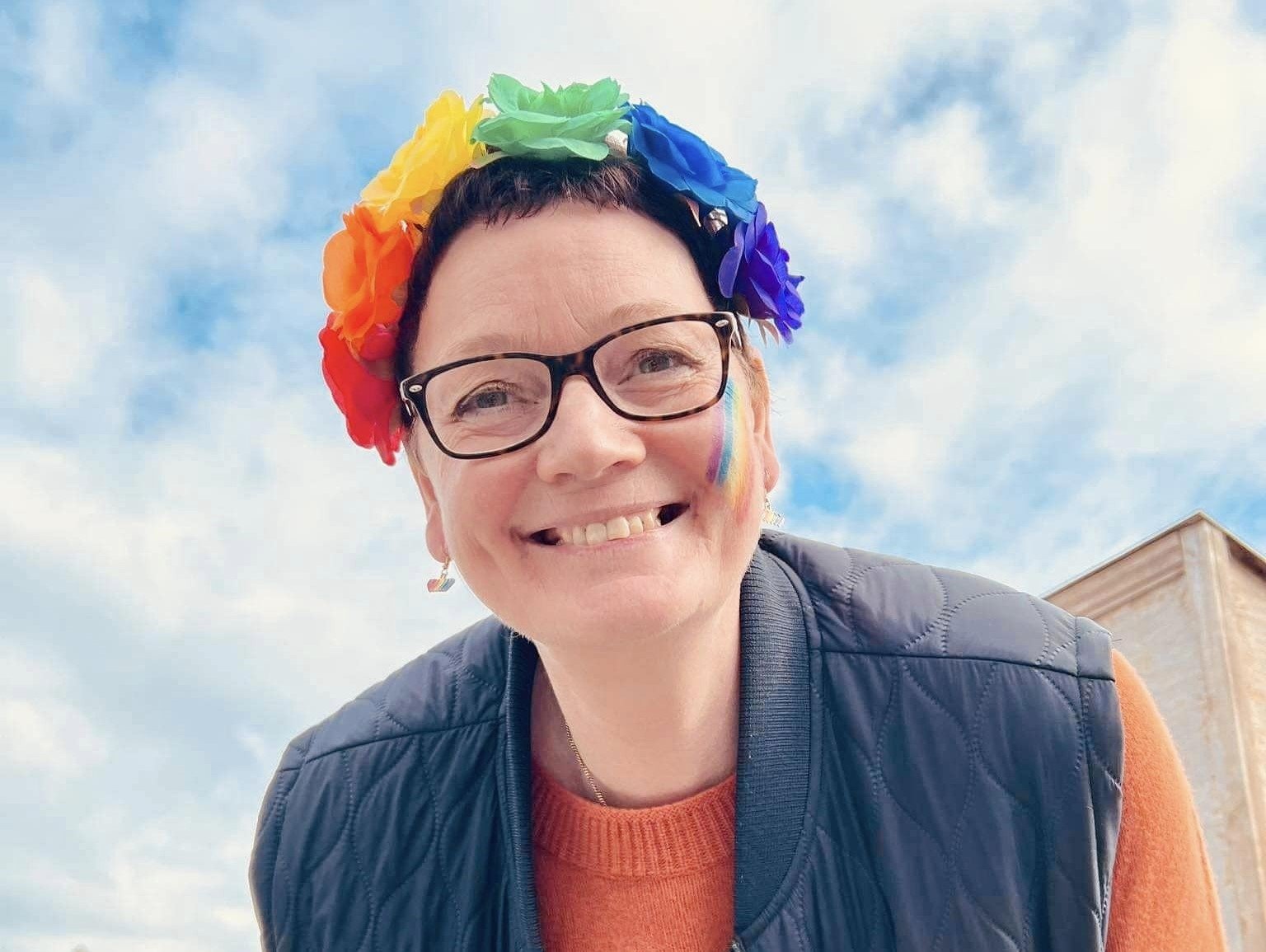 Litrík gleði á Hinsegin hátíð í Hrísey um helgina | akureyri.net