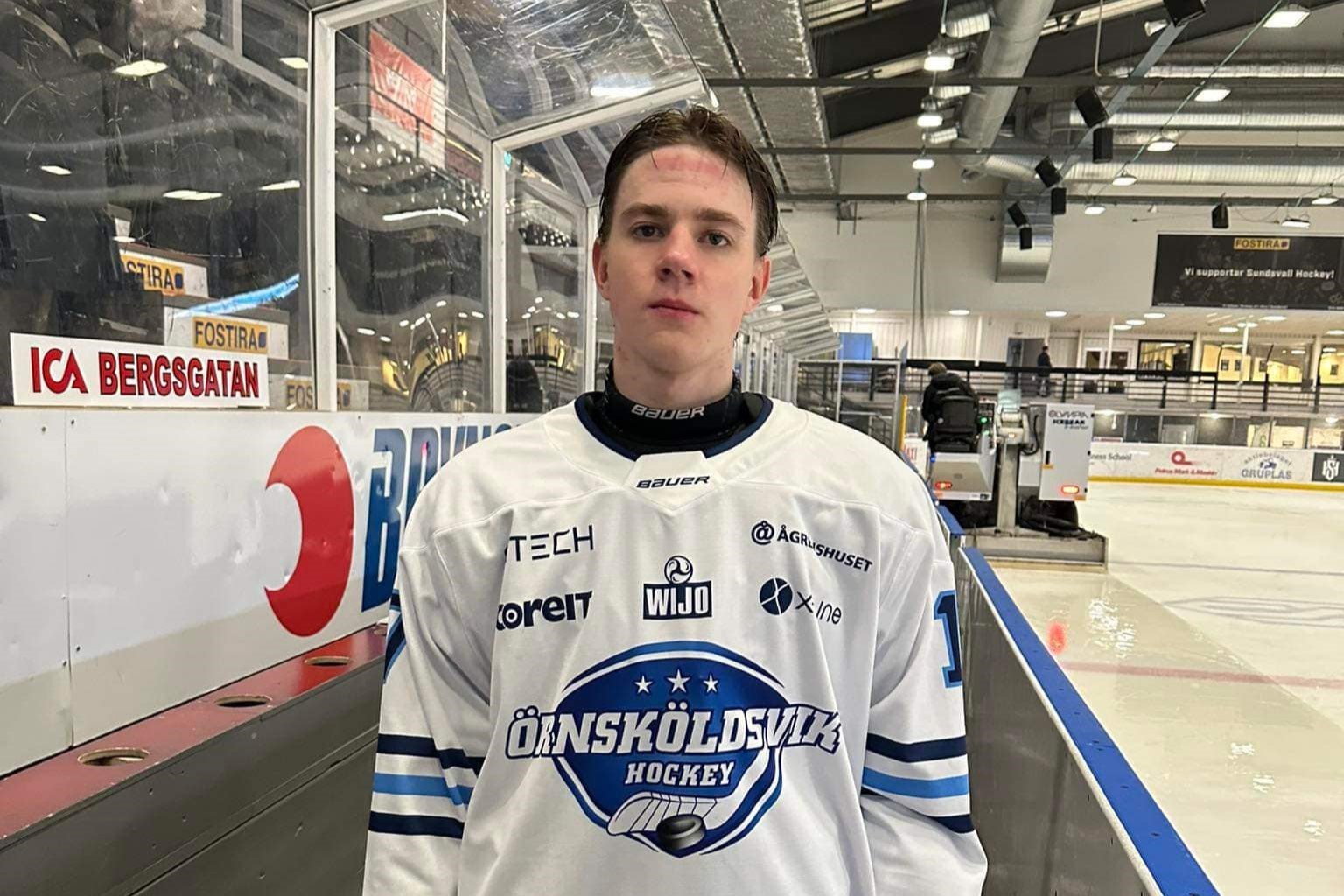 Alex Máni Sveinsson semur við aðallið ÖHF | akureyri.net