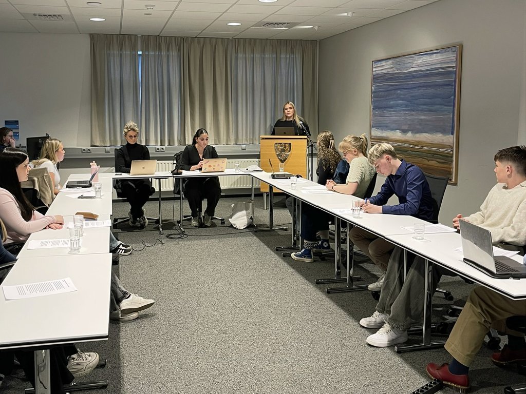 Bæjó unga fólksins: Sanngjarnara símafrí | akureyri.net