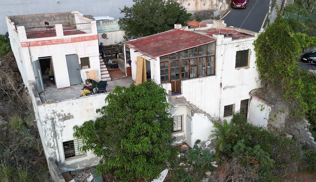 Gamlir hlutir og ósvaraðar spurningar | akureyri.net