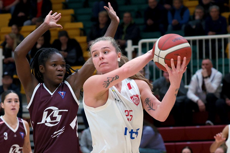 Skemmtileg umfjöllun RÚV um Maddie Sutton | akureyri.net