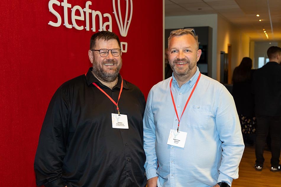 Stefna tvítug og „við góða heilsu“ – MYNDIR | akureyri.net