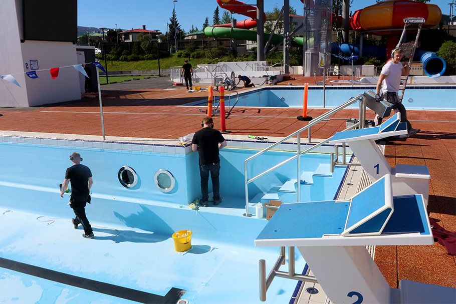 Sundlaug Akureyrar lokuð á „versta tíma“ | akureyri.net