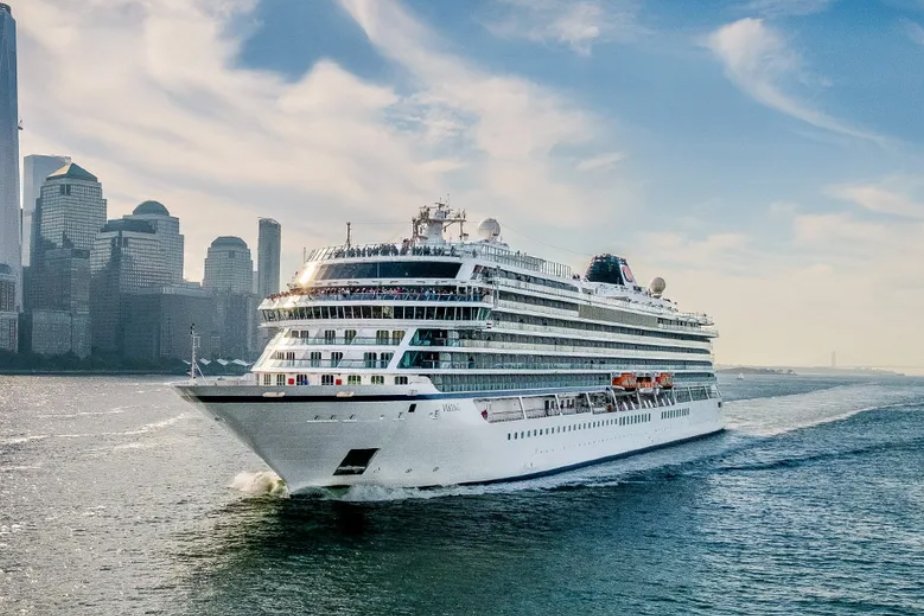 Þrjú skip á Tanganum og eitt í Krossanesi | akureyri.net